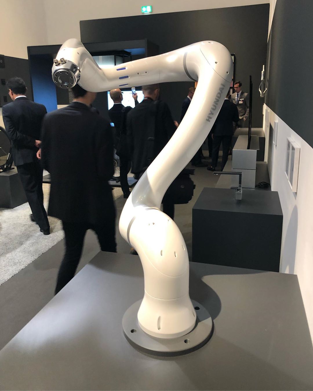 【2019 红点最佳设计奖】Hyundai Robot YL012 / 现代机器人 - 普象网