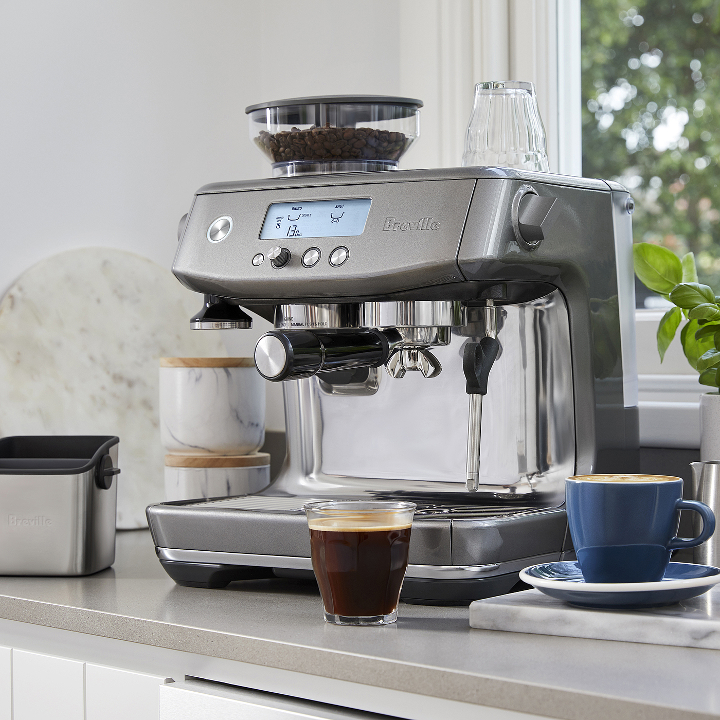 【2019 红点奖】BES878 Barista Pro / 紧凑型浓缩咖啡机 - 普象网
