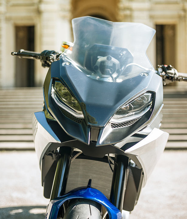 BMW Motorrad 9cento Concept Motorbike Offers a Good Sense of Balance on ...