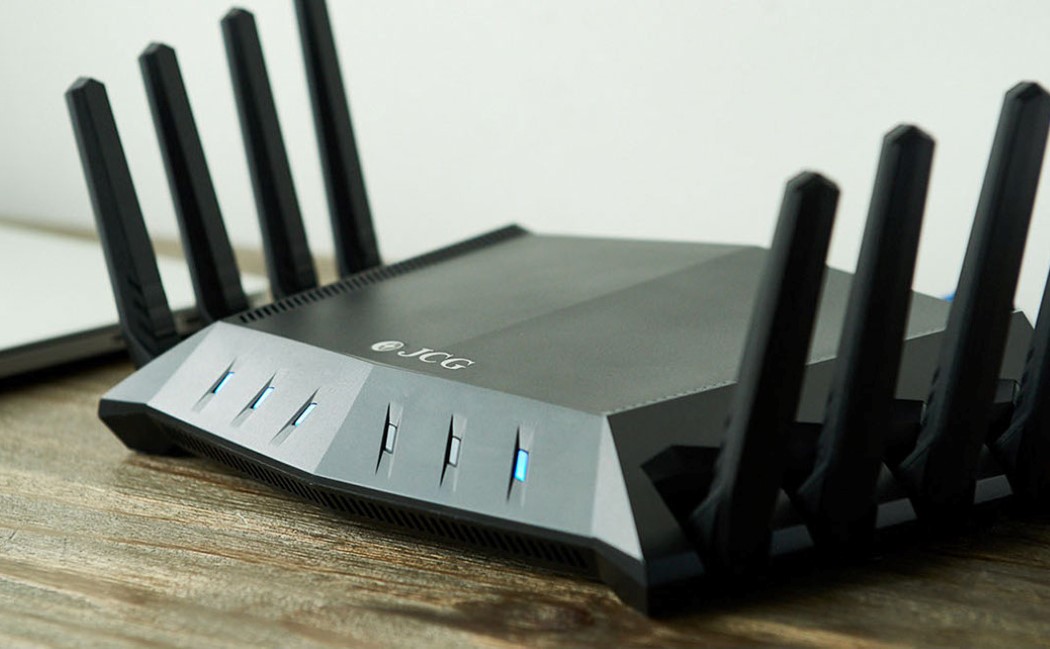 This router looks like it’s invading earth - 普象网