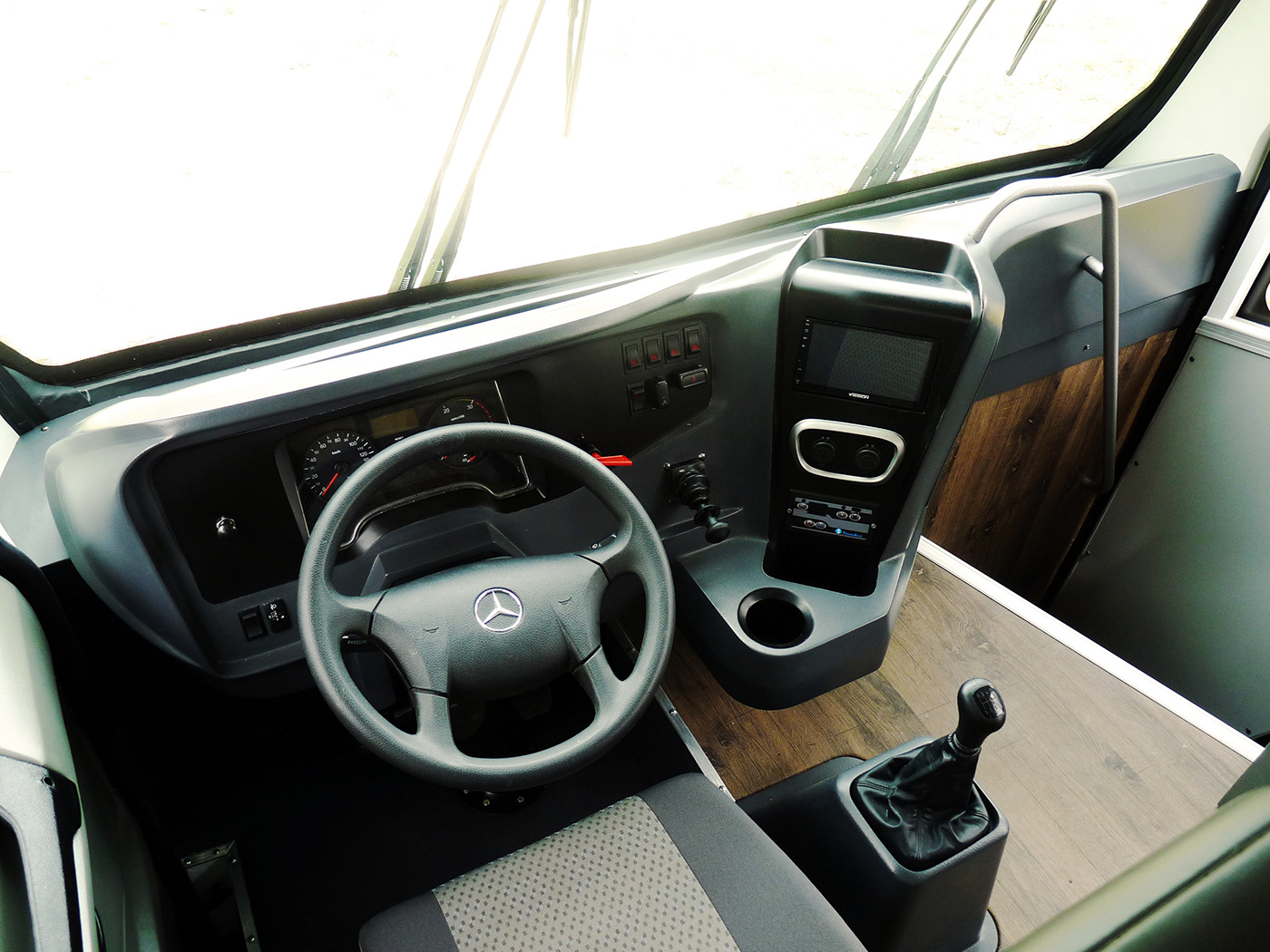 NPU 11-185 Quarzo Plus Dashboard - 普象网