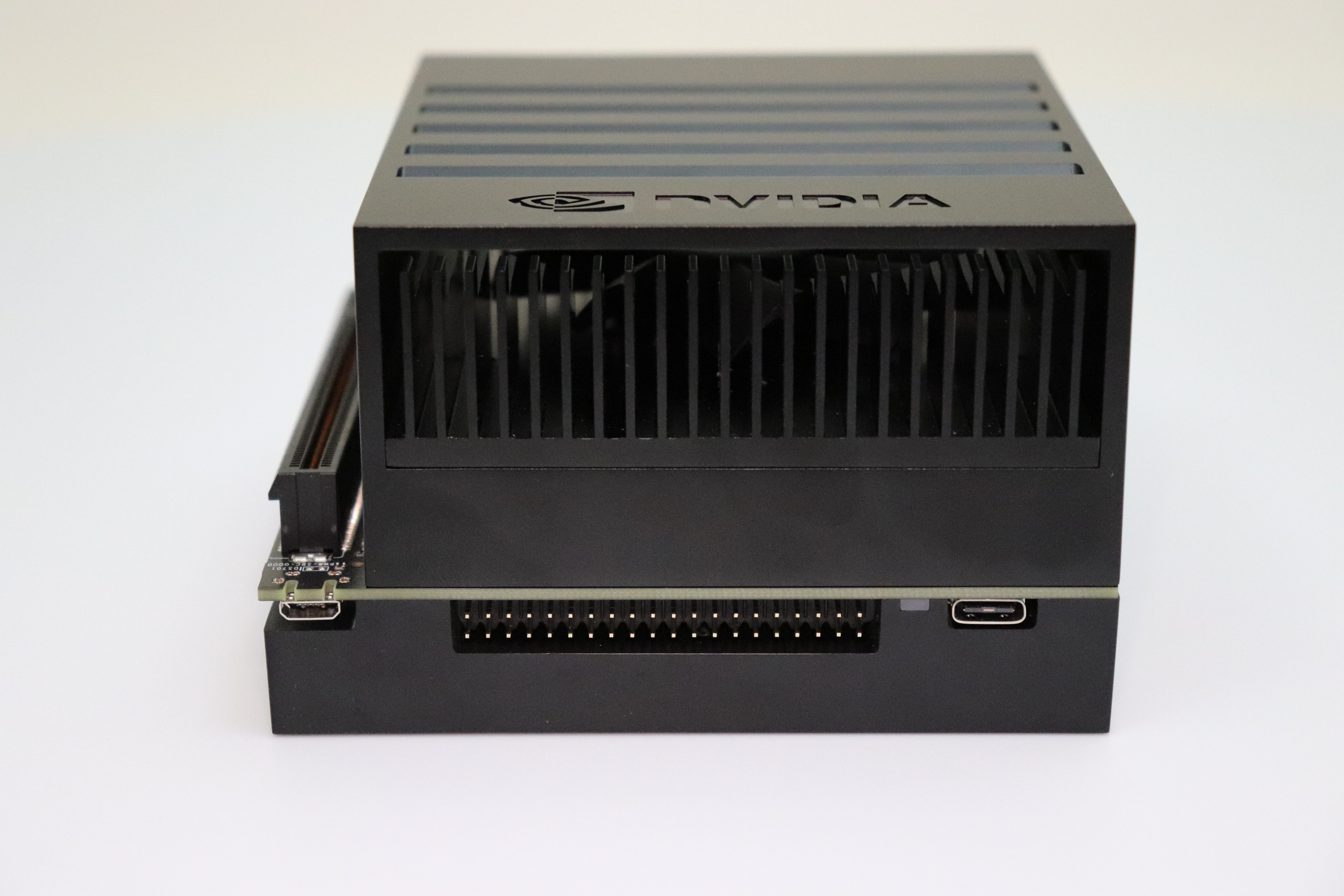 【2020 红点奖】Jetson AGX Xavier Developer Kit / 开发人员套件 - 普象网