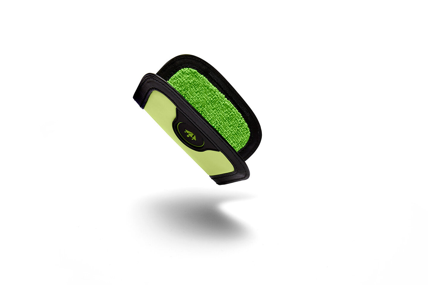 Caddyboo是一种超薄型高尔夫毛巾，创新的袖珍型清洁系统可轻松擦拭掉所有的污垢和泥土！ - 普象网