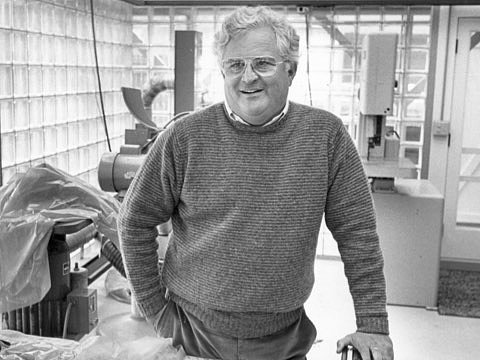 WILLIAM STUMPF AND ASSOCIATES Equa Chair - 普象网