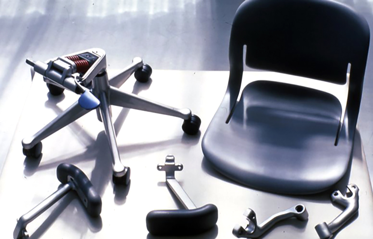 WILLIAM STUMPF AND ASSOCIATES Equa Chair - 普象网