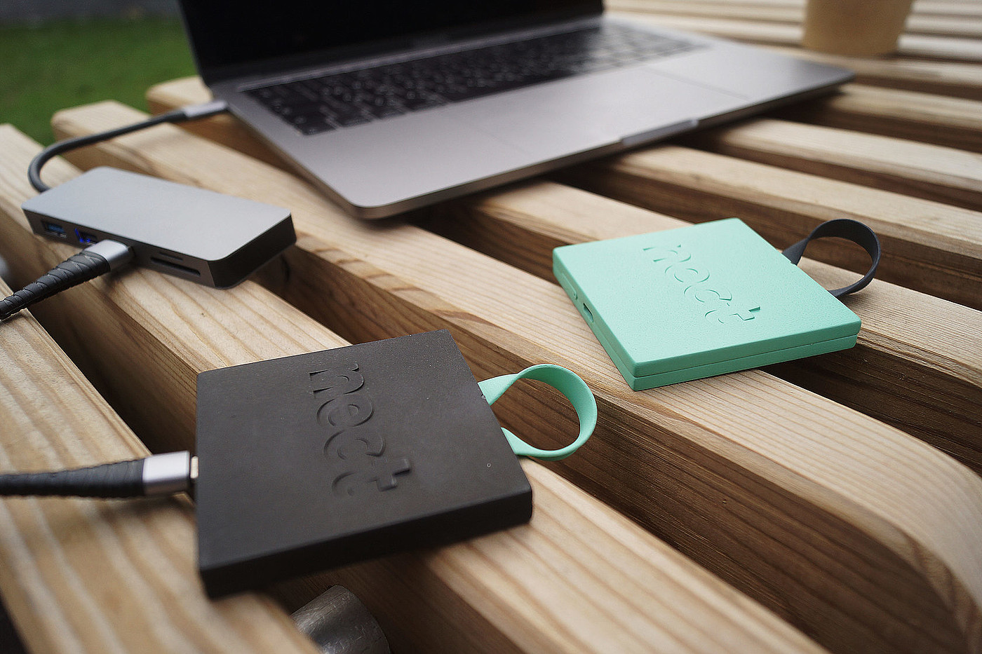 【2020 红点奖】nect MODEM / 调制解调器 - 普象网