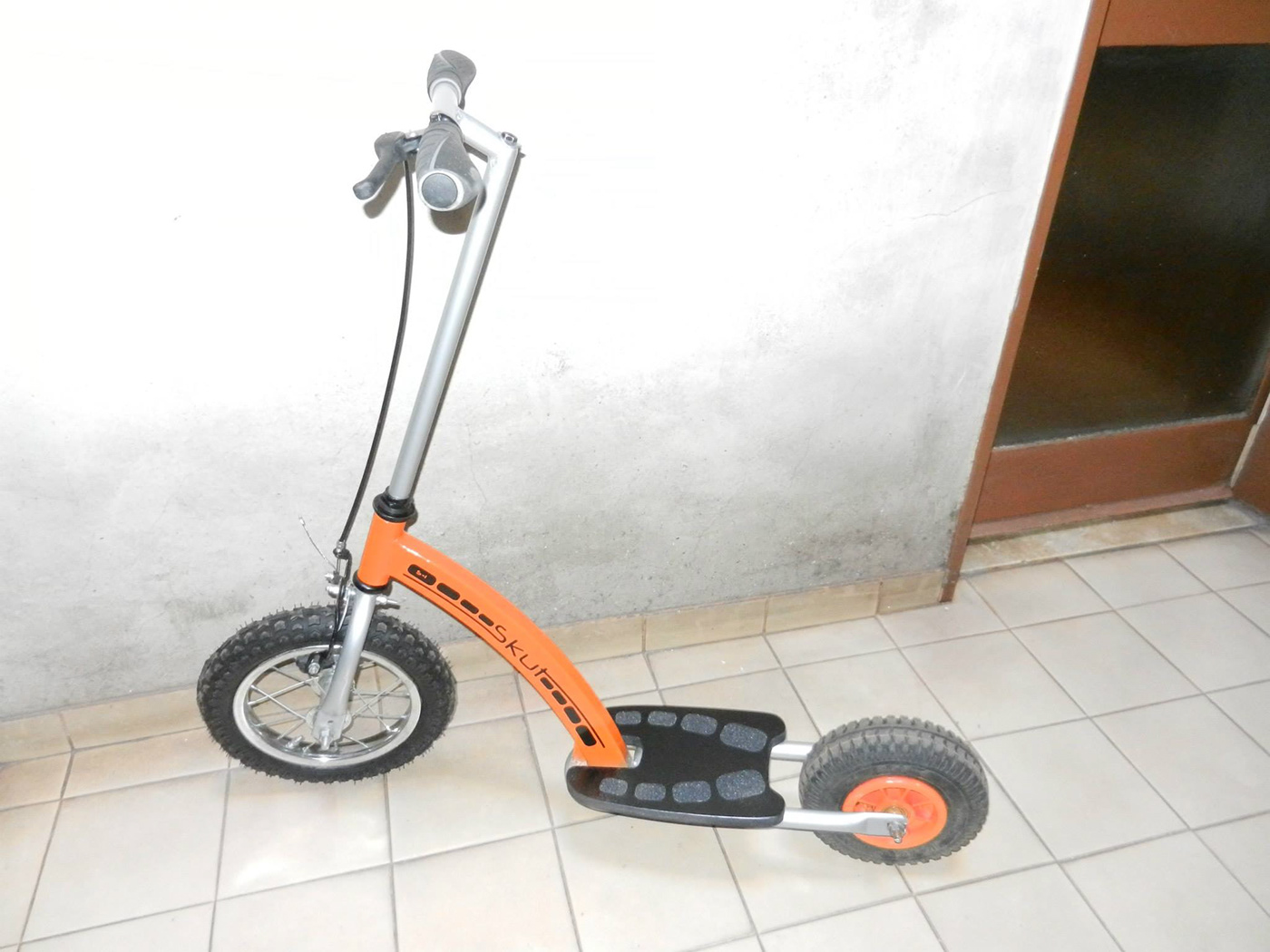 Skut (Mountain Scooter) - 普象网