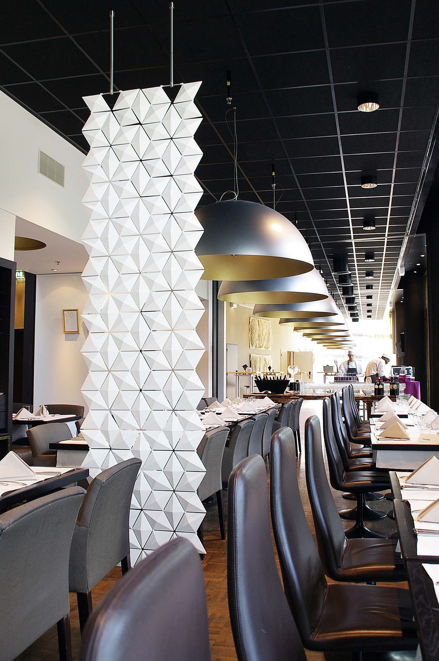 FANTASTIC LOOKING RESTAURANT DIVIDER (FINALLY!) - 普象网