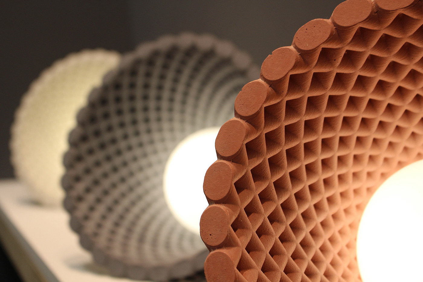 HELIA- Concrete mesh light fixture - 普象网