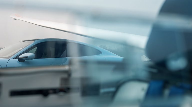 Blue Car High Contrast LED Light Material Break Part Line Porsche ...