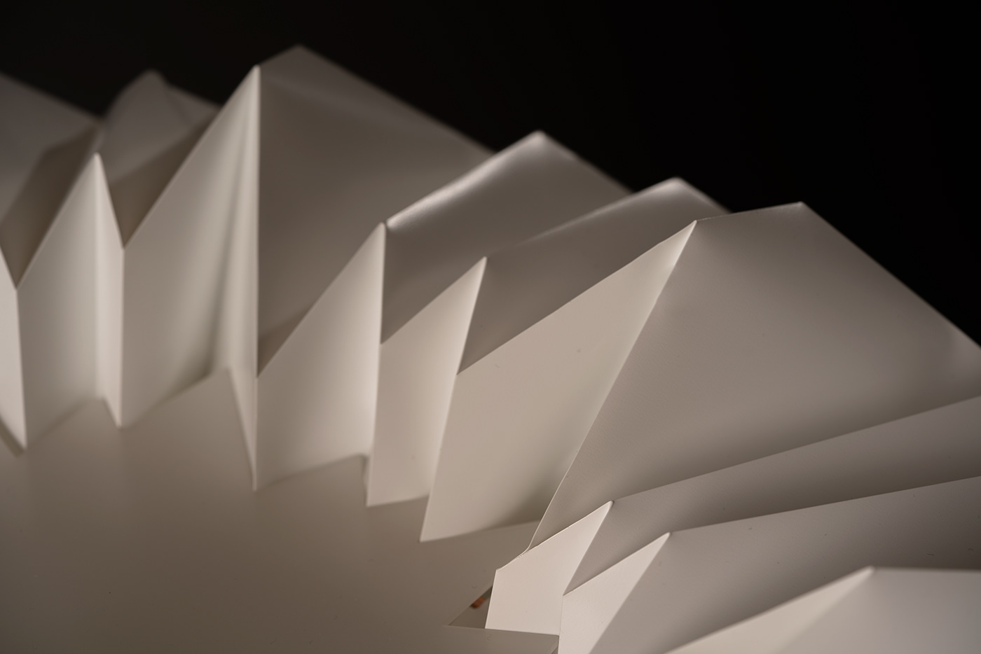 JAZZ灯是对Le Klint经典褶皱灯罩的“颠覆”！ - 普象网