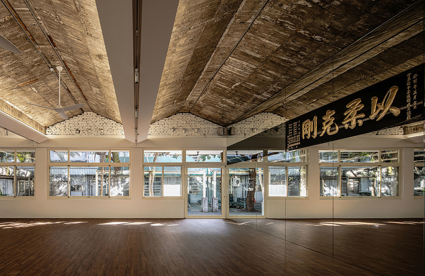 【2022年 iF设计奖】FengDong Assembly Hall - 普象网