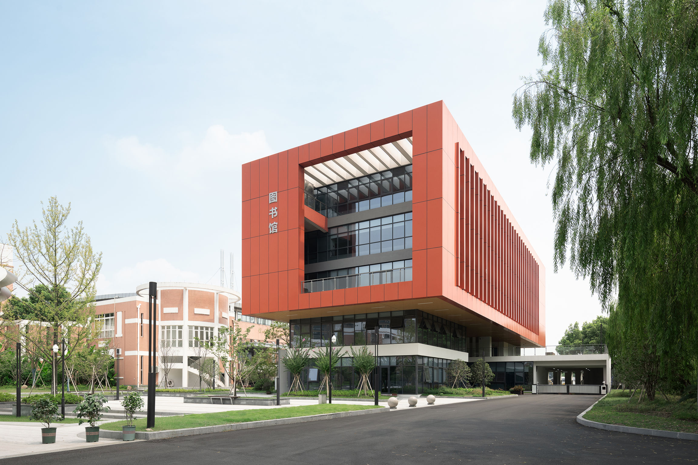 【2022年 iF设计奖】Hangzhou Yuhang Second Senior Middle School expansion - 普象网