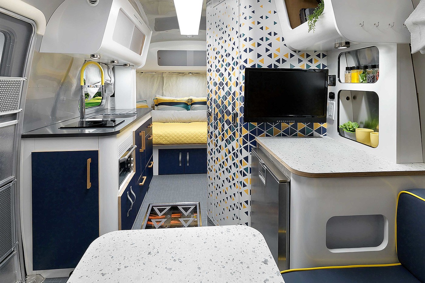 【2022 红点奖】Airstream® eStream Concept Travel Trailer - 普象网