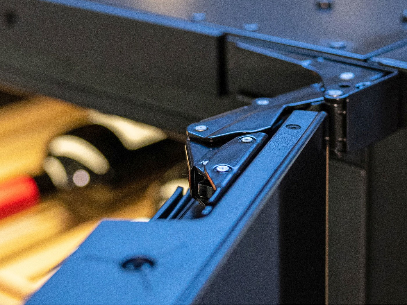 【2023年 iF设计奖】K 08 hinge for wine coolers - 普象网