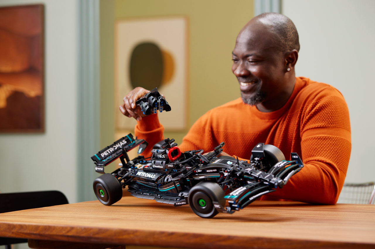 乐高2024年推出新款F1赛车积木模型，超级炫酷！ - 普象网