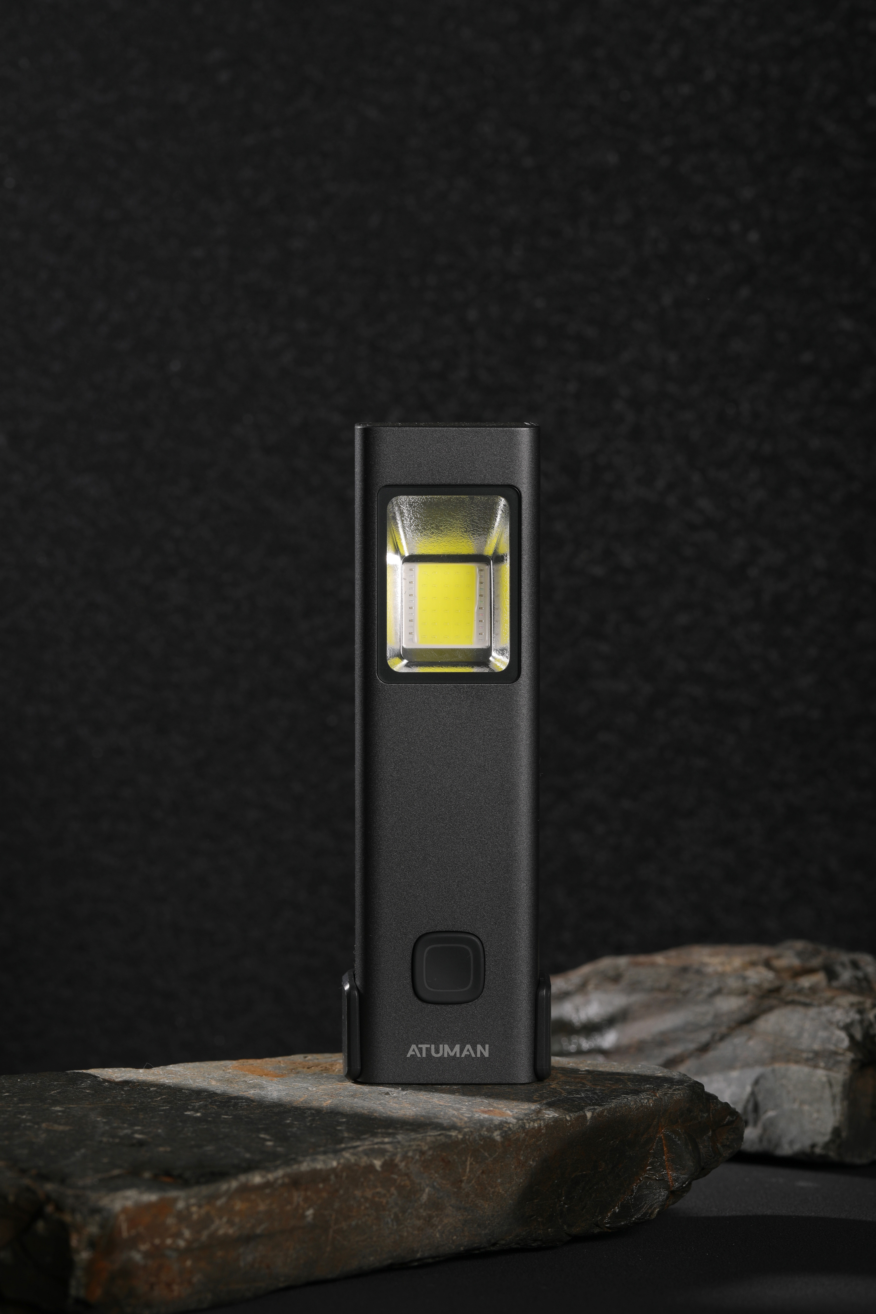 【2024年 iF设计奖】Multi-functional Flashlight - 普象网