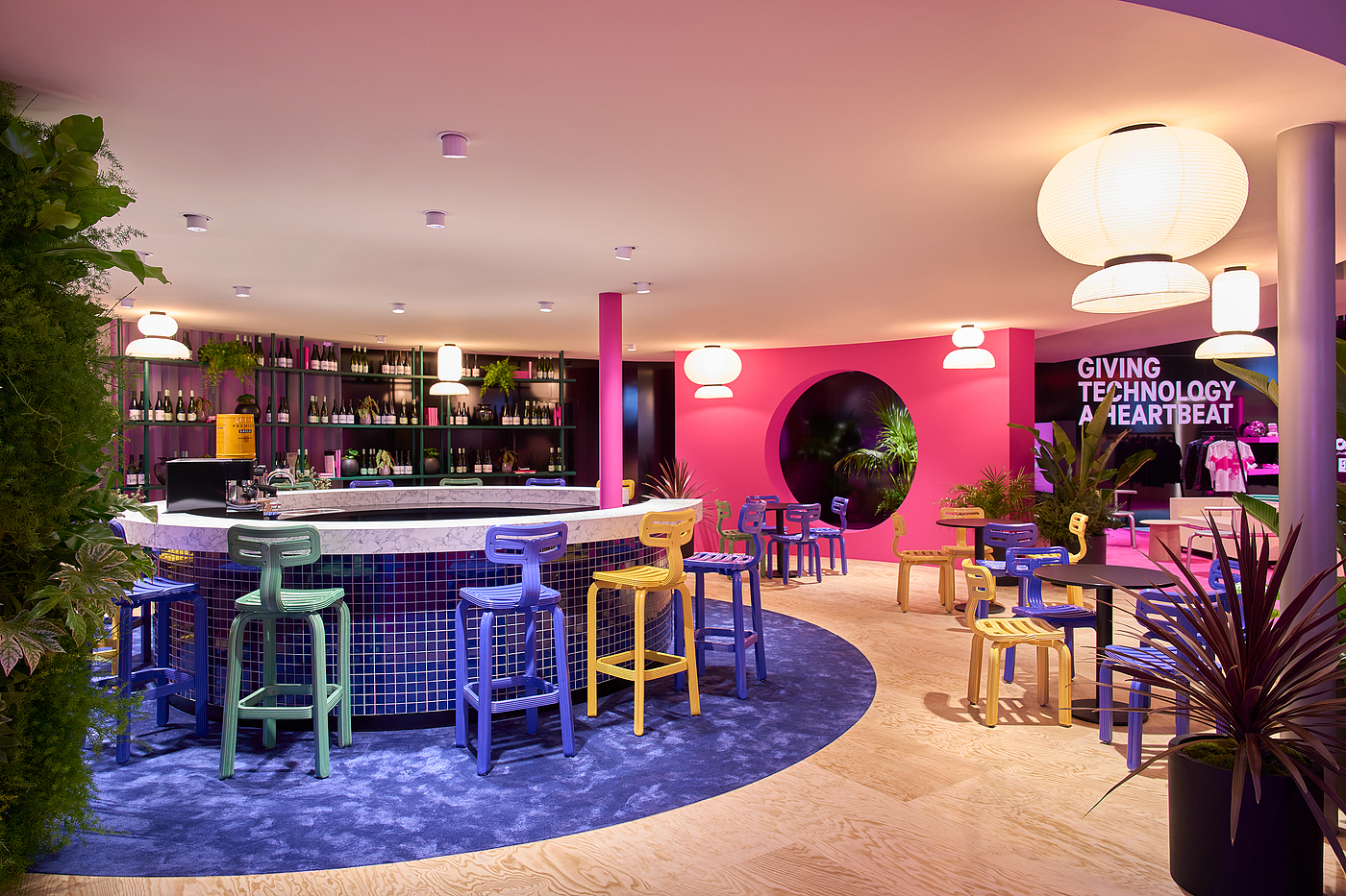 【2024年 iF设计奖】Deutsche Telekom MWC 2023 - 普象网