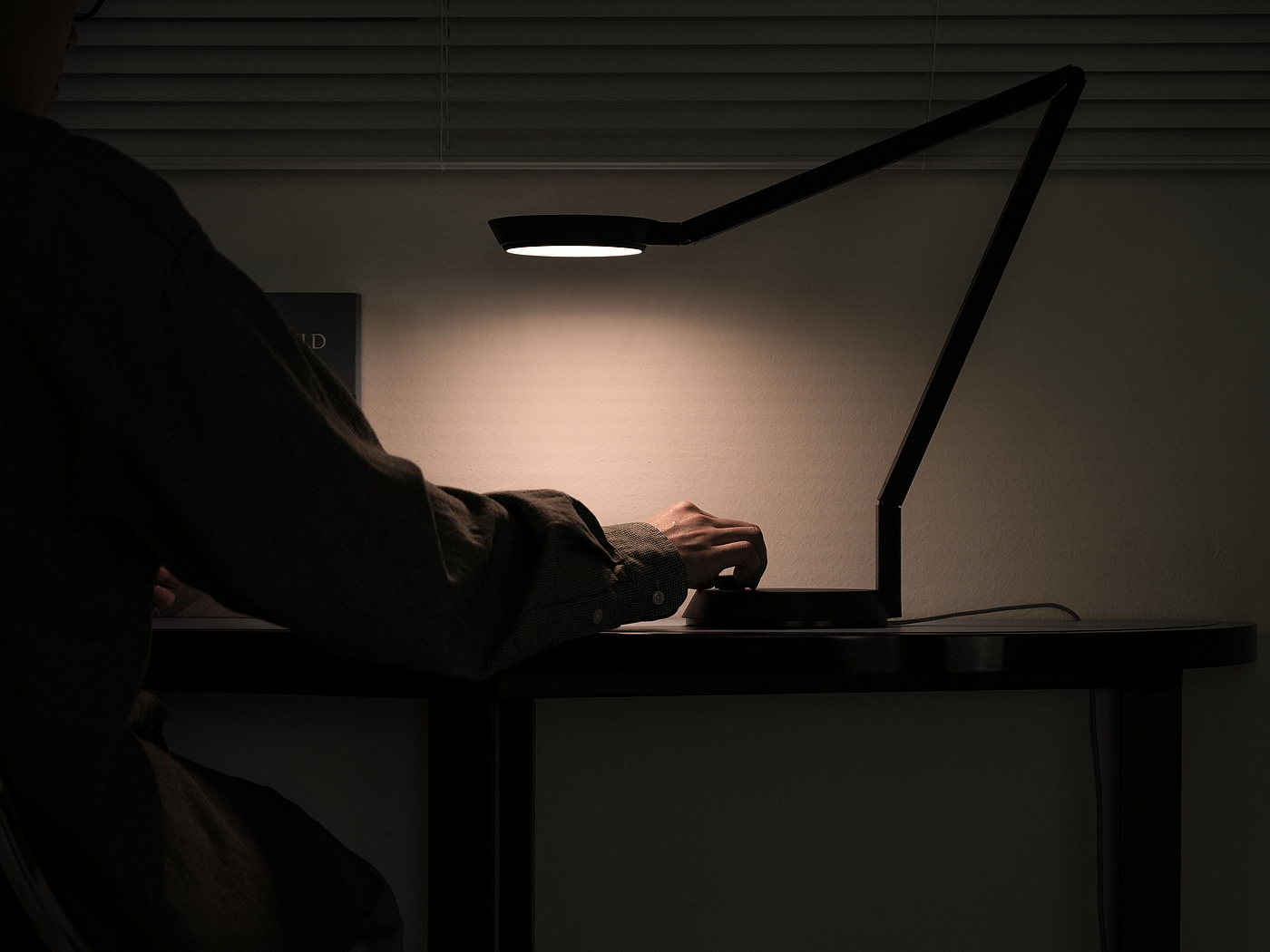 【2024年 iF设计奖】LUMENA DESK LAMP - 普象网