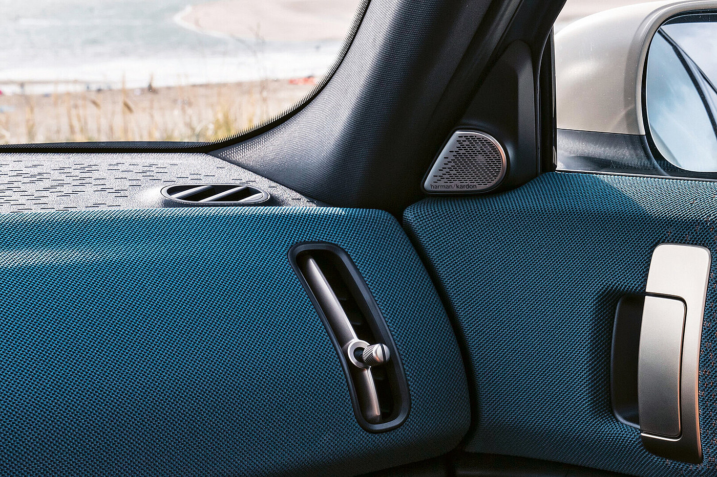 【2024 红点奖】Harman Kardon for MINI Countryman SE / 音响系统 - 普象网