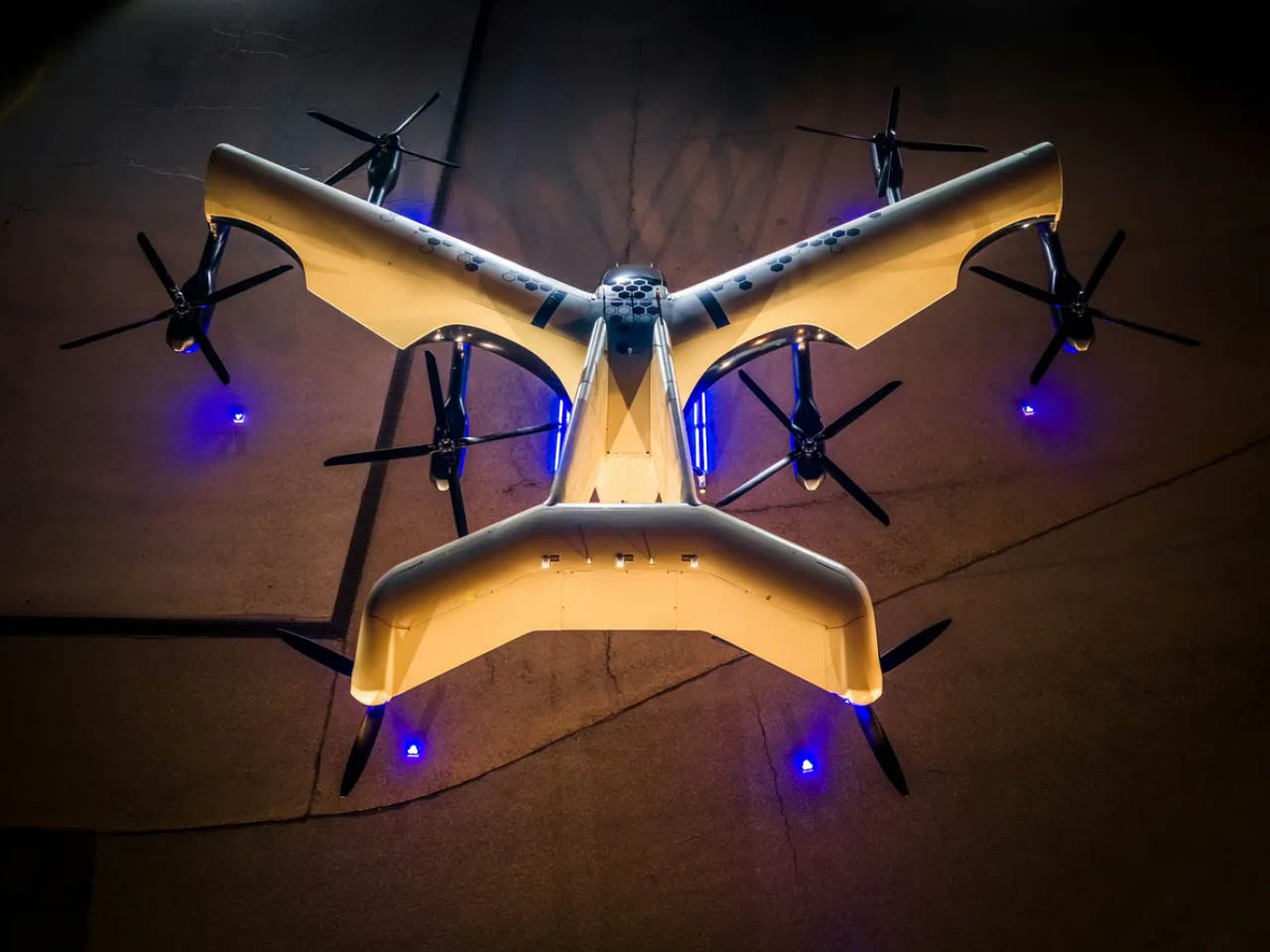 eVTOL无人驾驶飞机亮相~,“空中出租车”来啦 - 普象网